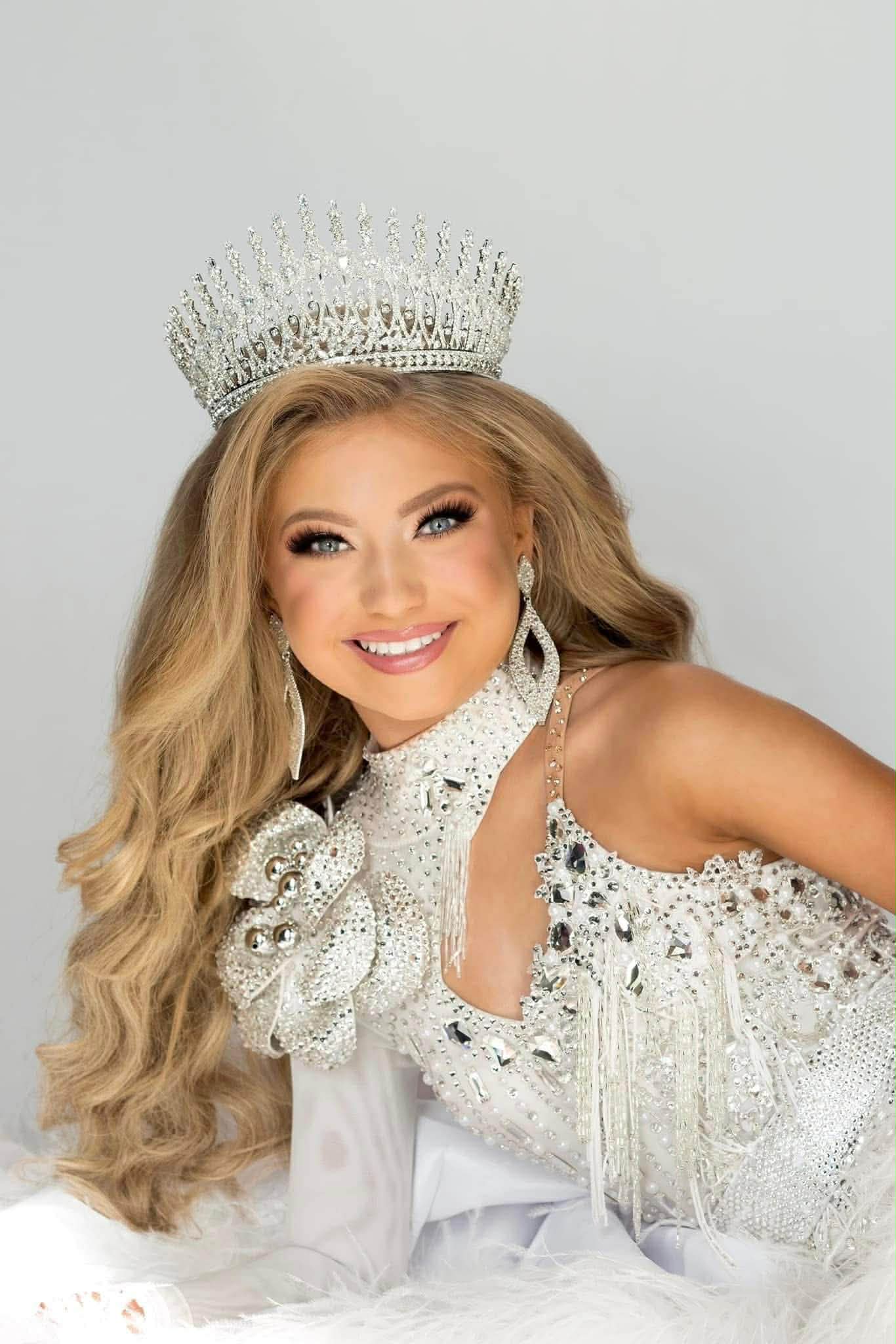 Scholarship Pageants – Grace Custom Hair